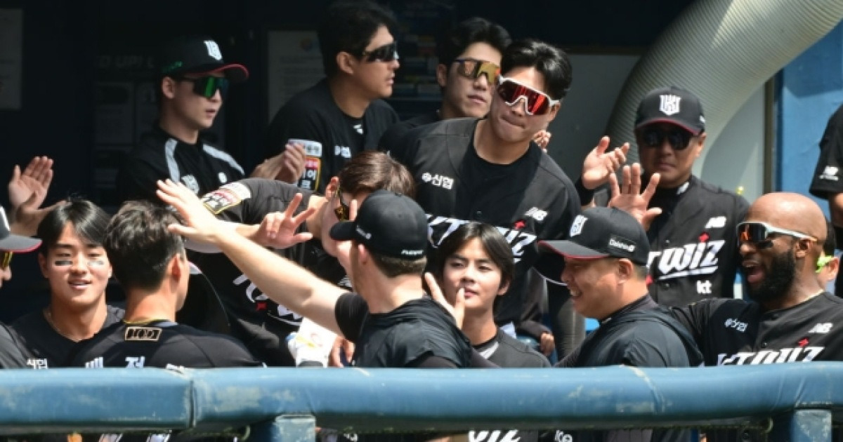 '이게 한국시리즈급 총력전이지' KT, LG 4-3 꺾고 'DH 1승 1패-위닝시리즈 장식' [잠실 현장리뷰]