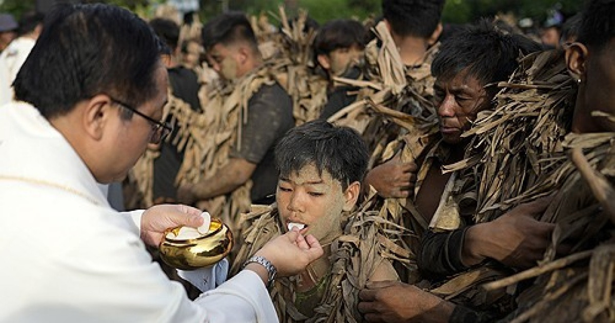 Philippines Mud People Photo Gallery