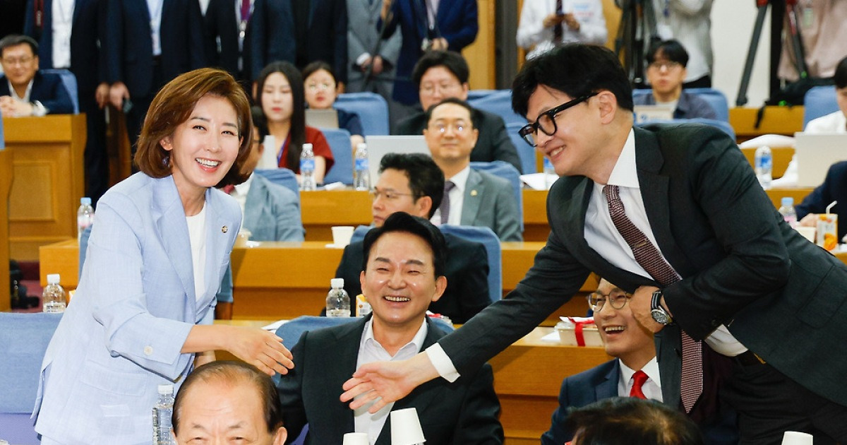 “3자가 특검 추천은 합리적” “尹탈당 원하나”... 與 불붙은 논쟁