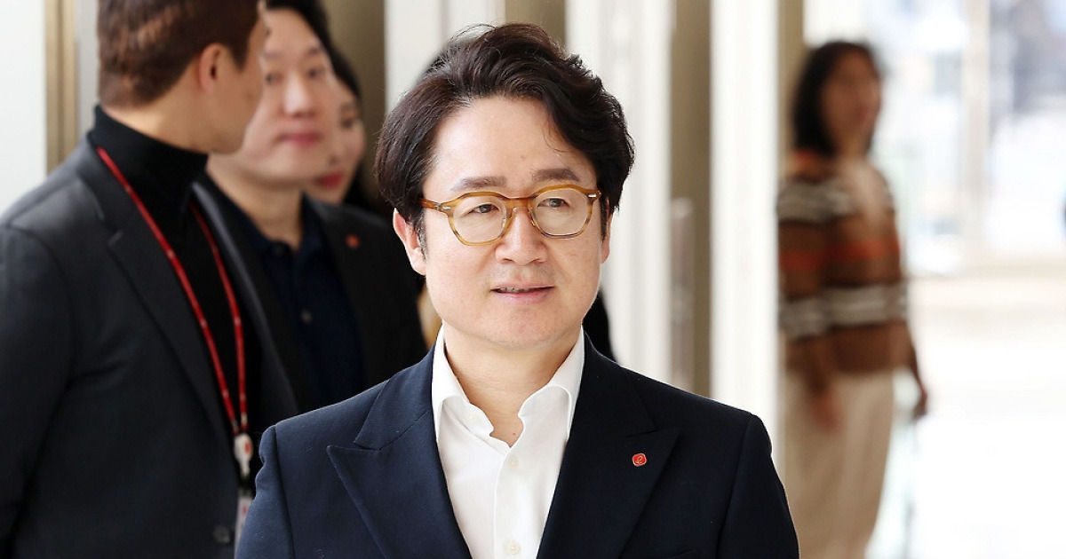 롯데면세점 비상경영 돌입… 희망퇴직·임원급여 20 삭감