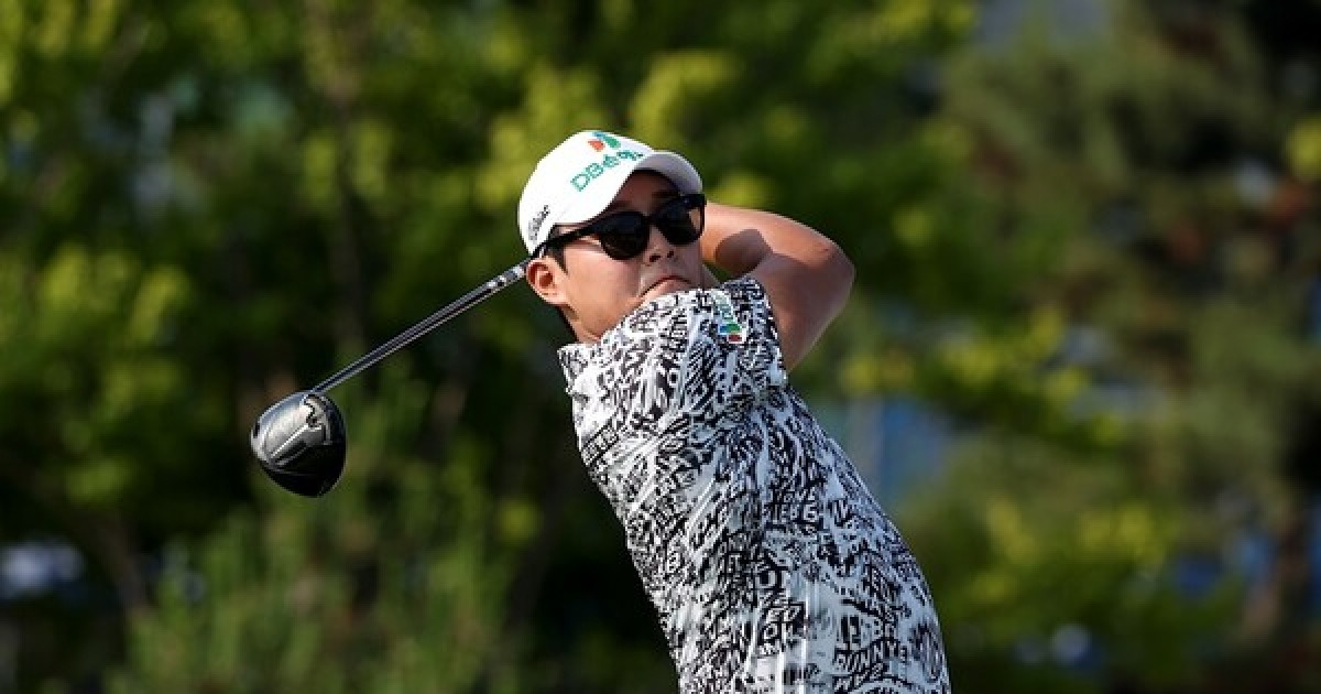 22개월만에 63타' 서요섭, 비즈플레이 첫날 단독 선두 [KPGA]