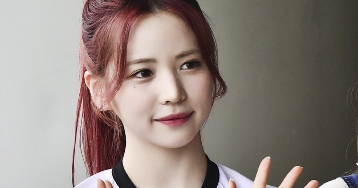 니쥬 NiziU 마야, 예쁨 보니 시선이 갈 수밖에 없네~ [포토엔HD]