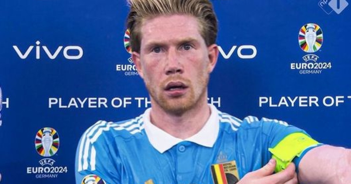 '홀로 빛난 POTM' KDB 향해 "빨리 터널로 꺼져" 야유한 벨기에 관중들, 손가락 욕설까지...대체 왜?