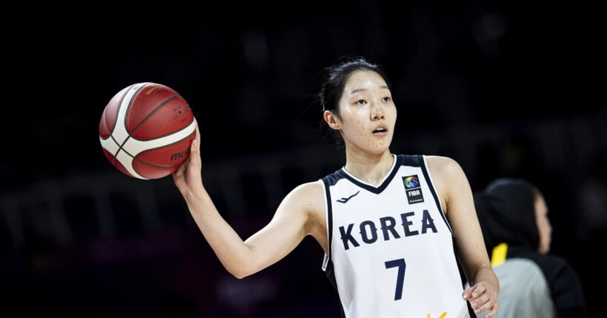 [U18女아시아] 6년 만에 월드컵! 4강 진출 대표팀 다음 상대 220cm 新만리장성