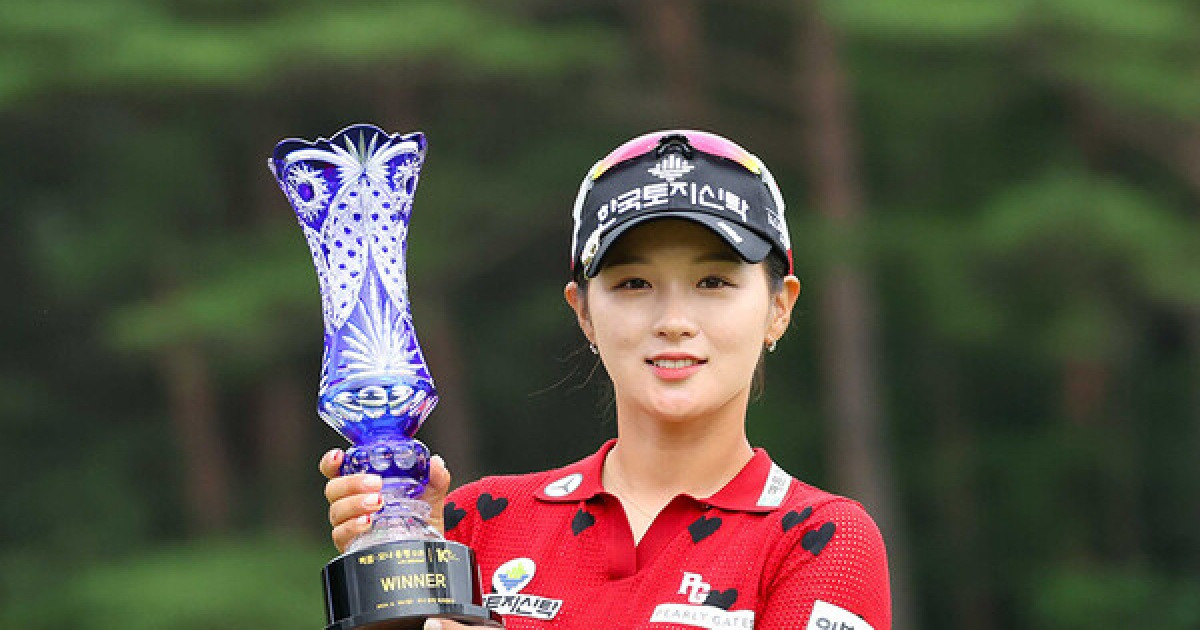 박현경, KLPGA 2년만에 나온 '2주 연속 우승'…시즌3승+통산7승(종합)