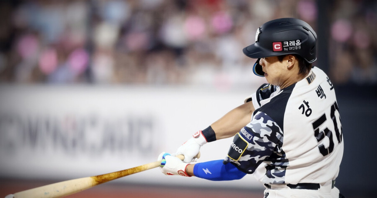 [수원 게임노트] ‘강백호 결승포 쾅!+박영현 SV’ kt, 삼성 2-1로 꺾고 DH 2경기 승리