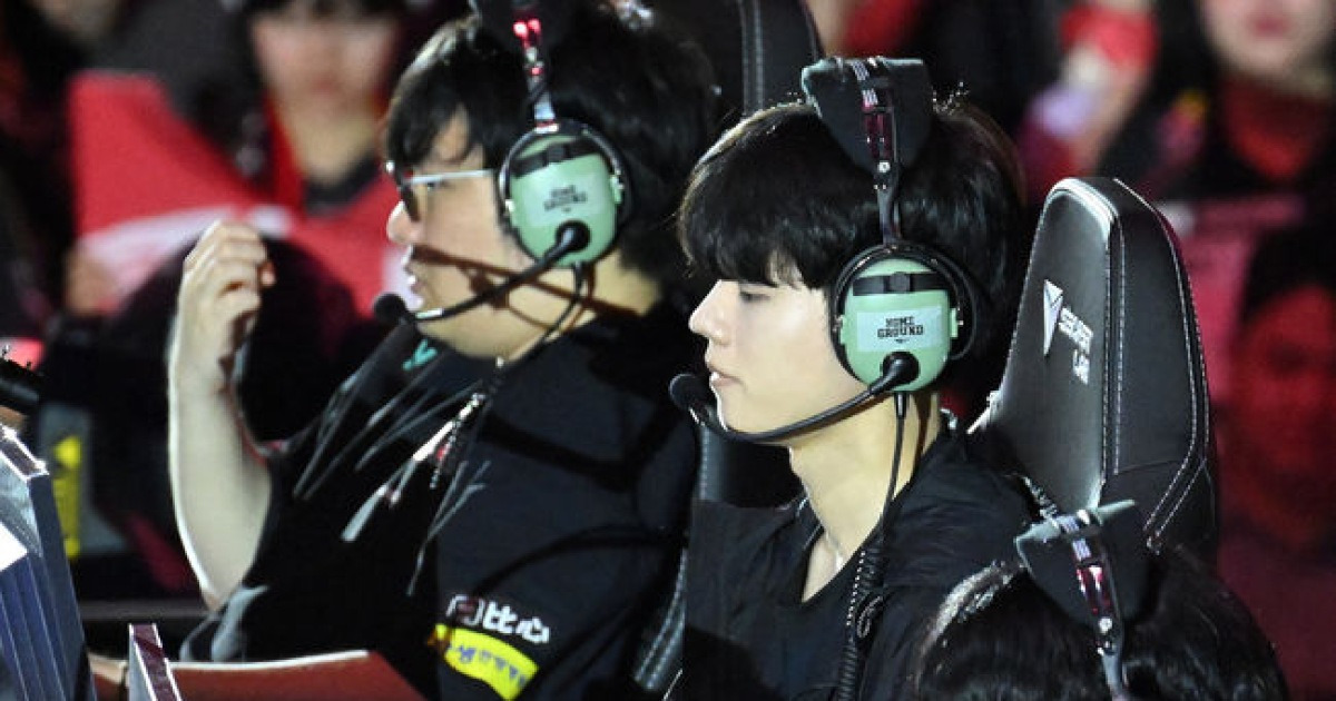 역대 2번째 LCK 800전 달성…베테랑 ‘데프트’ 김혁규의 여전한 ‘중꺾마’ 정신 [Oh!쎈 롤챔스]