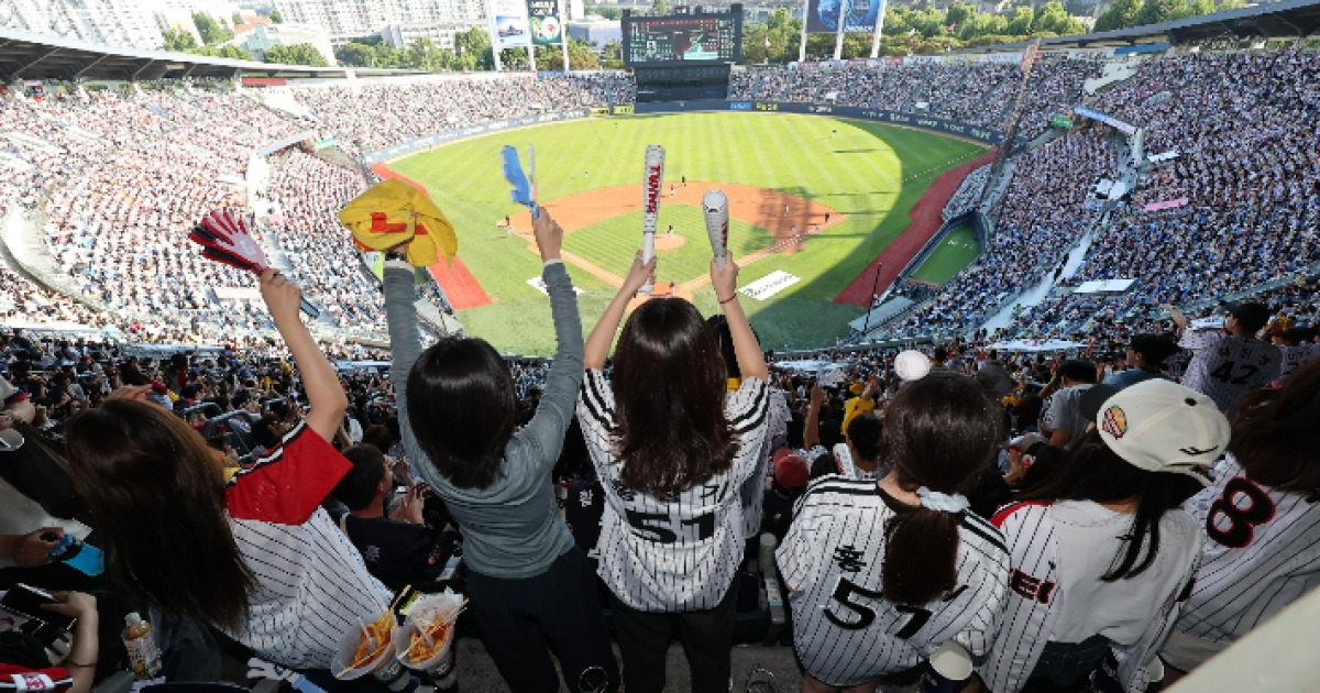 '흥행 폭발' KBO 리그, 사상 첫 전반기 600만 관중 돌파 보인다