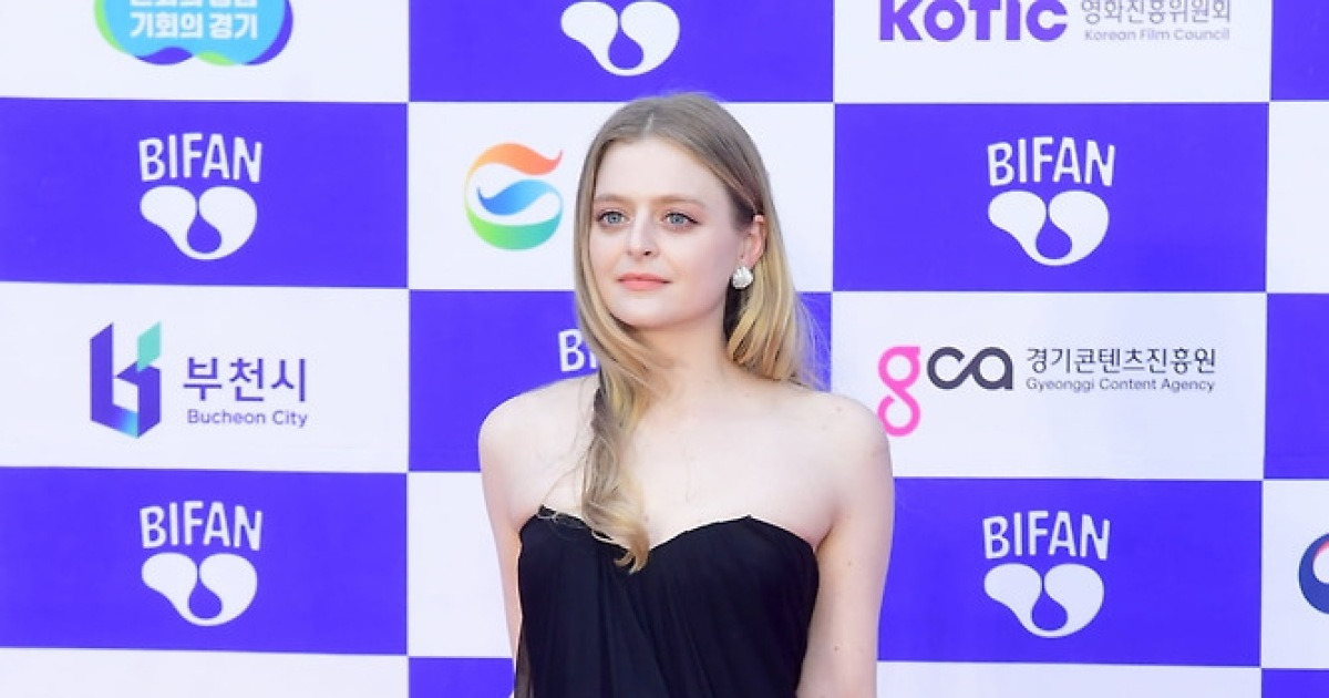 [포토] 안나 바리시니코프, '블랙 드레스로 우아하게~' (BIFAN)