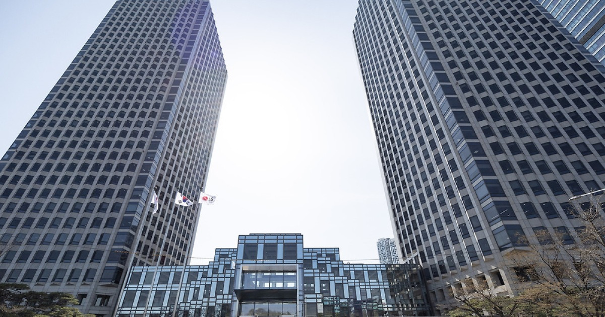 '깜짝실적' LG전자 역대 2Q 영업익·매출 최대…가전 끌고 B2B 밀고(종합)