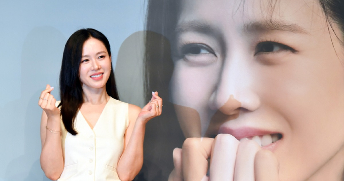 손예진 “다른 캐릭터를 위해 몸부림쳤던 20대, 한계를 두고 싶지 않았다” [28th BIFAN]