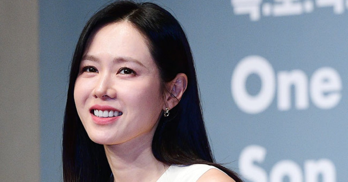 손예진 “BIFAN 배우 특별전 영광, 감개무량”