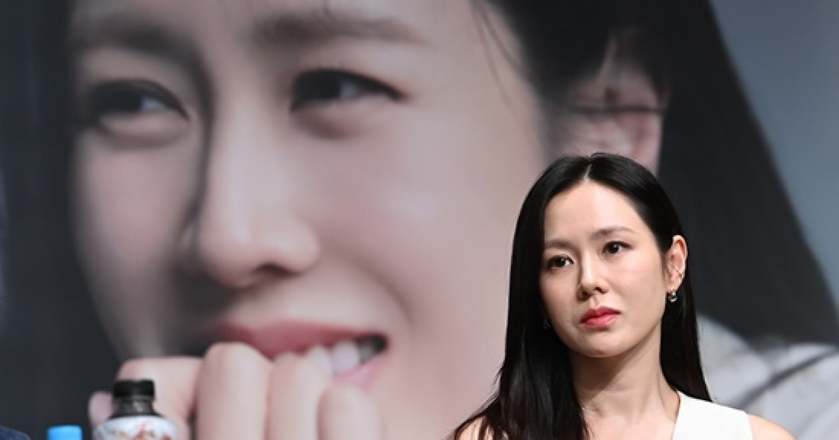 손예진 "작품 속에서 이혼, 남편도 두 명 가져봐…지금 한다면 다르게" (BIFAN)[엑's 현장]