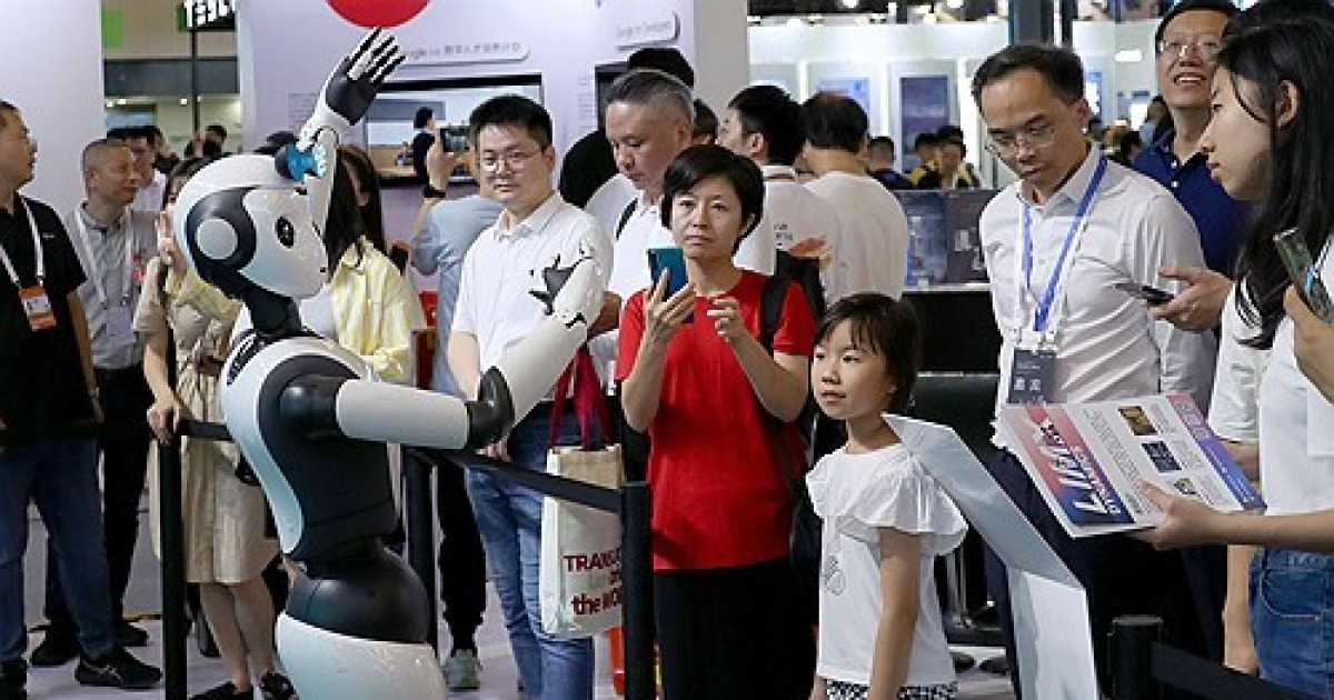 CHINA-SHANGHAI-WORLD AI CONFERENCE-ROBOT (CN)