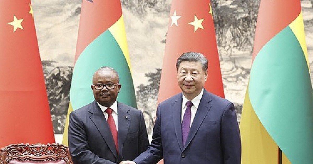CHINA-BEIJING-XI JINPING-GUINEA-BISSAU-PRESIDENT-TALKS (CN)
