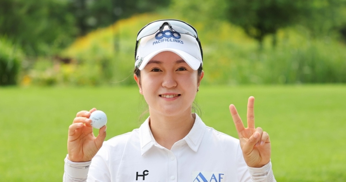 “도파민 터지니 아드레날린 샘솟아요!” 이승연 KLPGA투어 첫 홀인원…BMW 520i 부상은 효도선물[SS 스타]