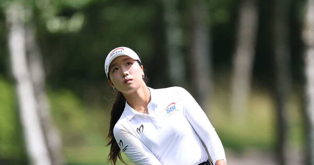 '루키 우승 나오나' 이동은, 데일리 베스트 '63타' 선두 [KLPGA 하이원리조트]