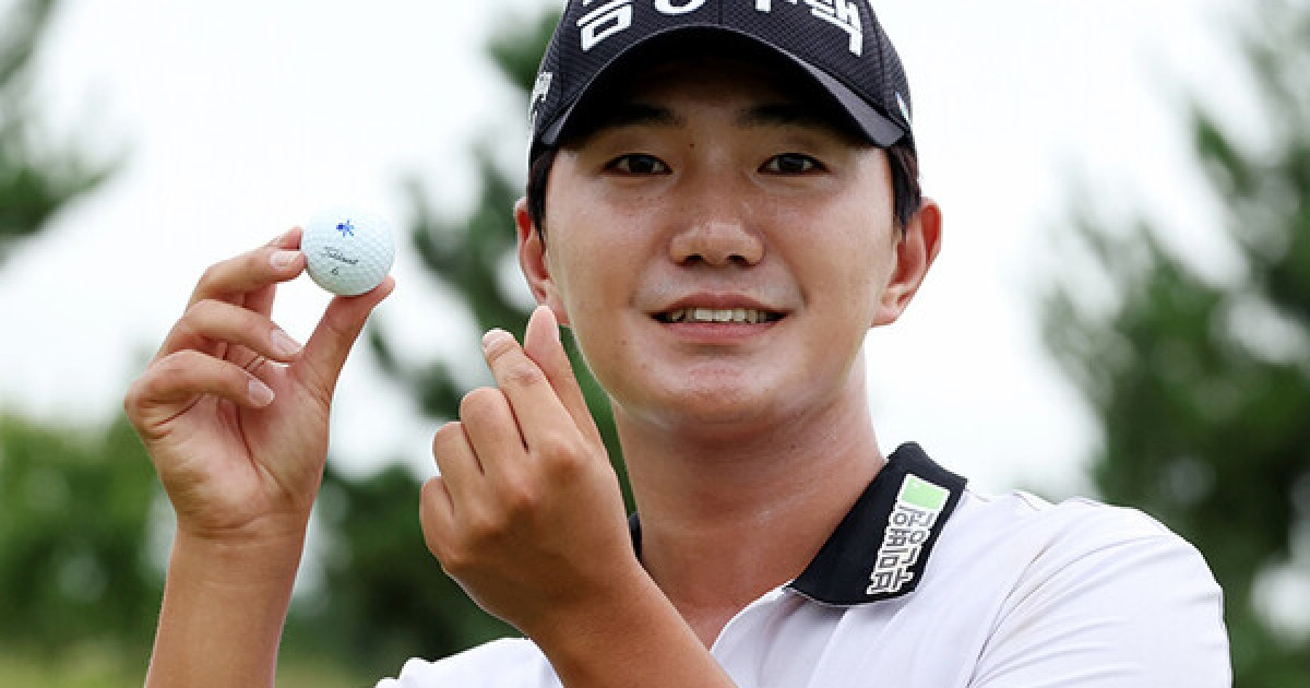 옥태훈, 군산CC오픈 1R '홀인원 행운'…KPGA 개인 통산 4번째 홀인원