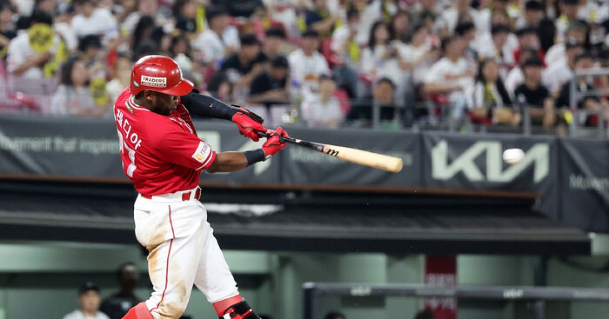 ‘3회에만 10점’ SSG, KIA 7연승 저지