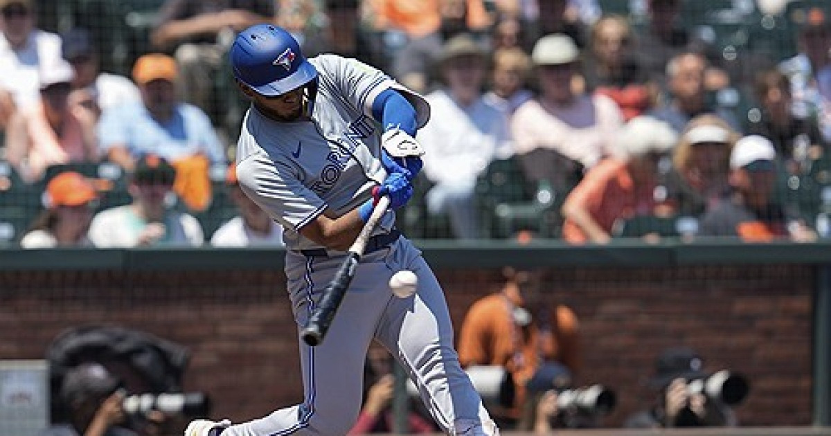 Blue Jays Giants Baseball
