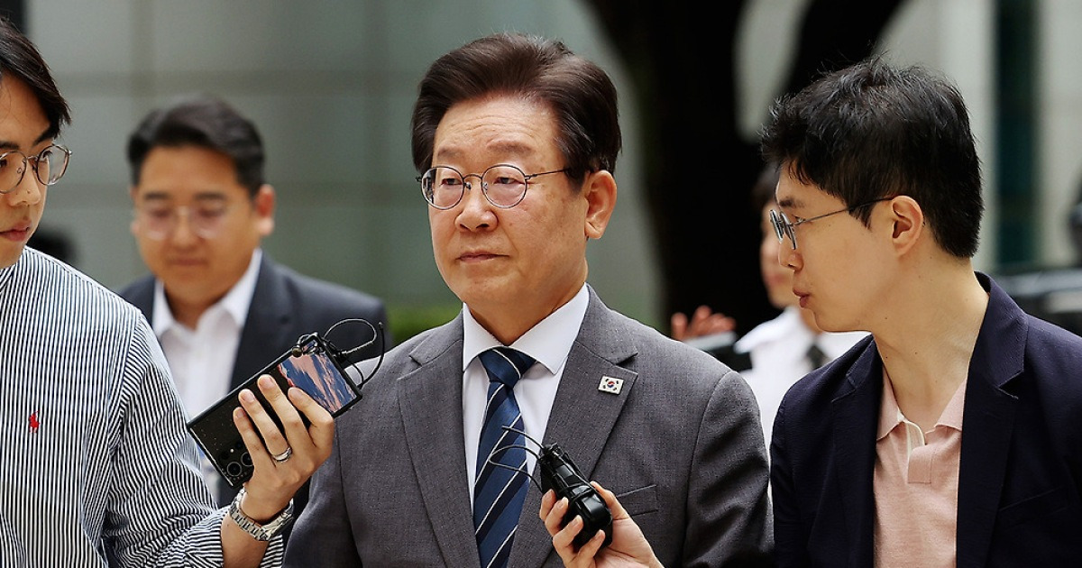 이재명 ‘대북 송금 사건 수원지법서 진행…대법 병합 신청 기각