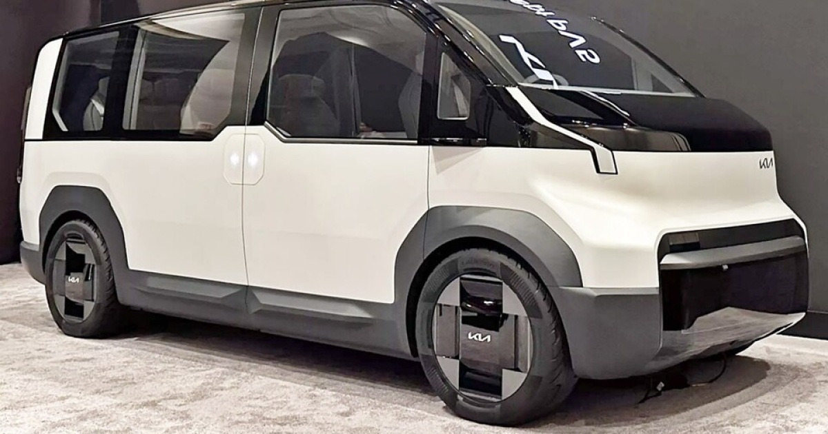 "스타리아·ST1보다 괜찮은데?" 기아, 양산형 PBV 모델 'PV5' 테스트카 포착. 특징은? | M투데이