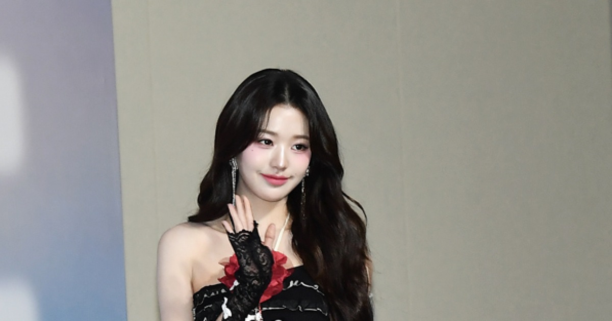 173cm 장원영, 너무 예쁜 거 아냐? [포토엔HD]