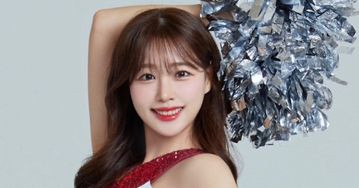 김도아 SSG 치어리더, 랜더스필드 마운드 오른다 홈 경기 시구