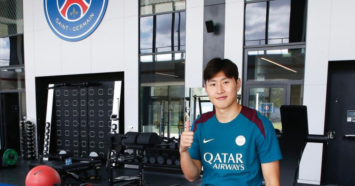EPL, 나폴리 이적설→추가 휴가 끝 LEE, 마침내 PSG 복귀 “메디컬 검사 완료”