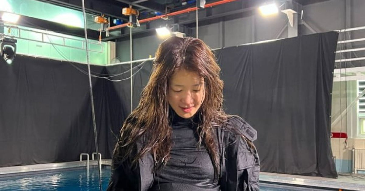 '169cm 56kg' 이시영, 둘째 임신?…볼록해진 배 공개