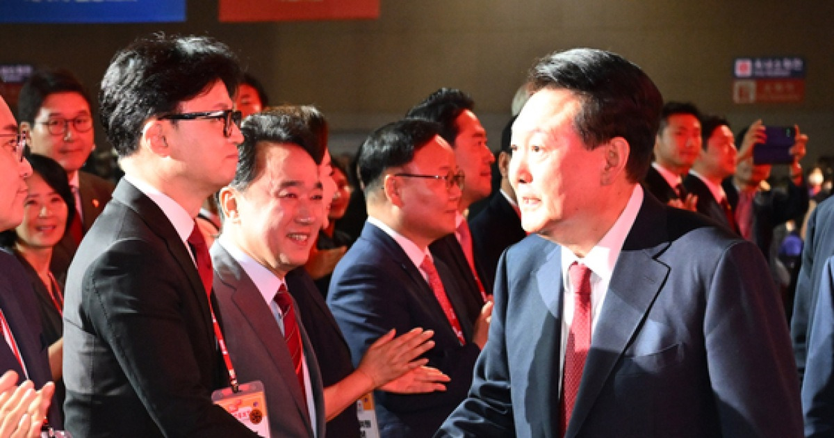 PPP convention elects former interim chief Han Dong-hoon as party's ...