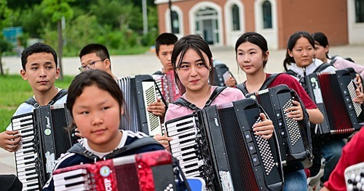 CHINA-XINJIANG-TACHENG-CULTURE-ACCORDION (CN)
