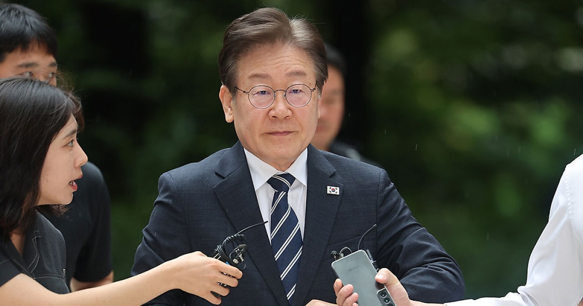 이재명 쌍방울 대북송금 의혹 다음달 27일 수원지법서 첫 재판