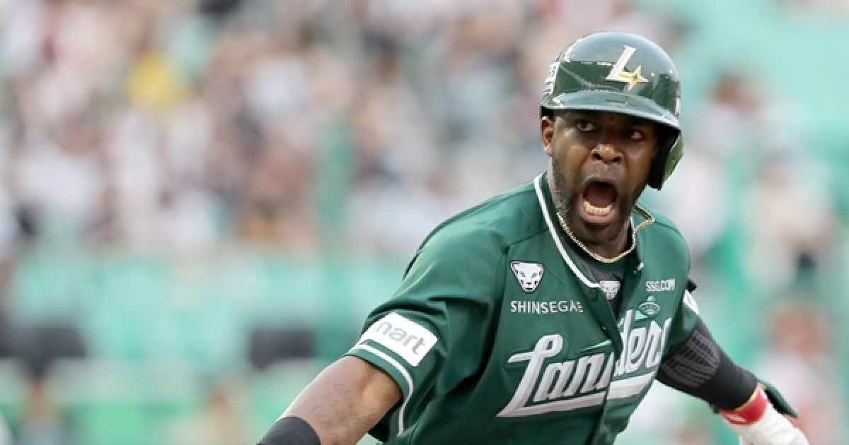 역시 문학구장은 홈런이 제맛이지…‘에레디아 3점포+오태곤 2점포’ SSG, 두산 6-1 꺾고 3연패 탈출 [MK문학]