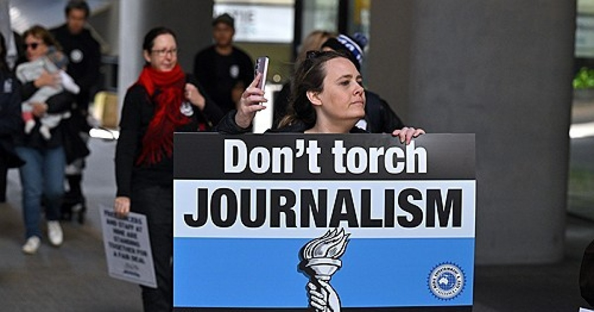 AUSTRALIA NINE PUBLISHING NEWSPAPERS STRIKE