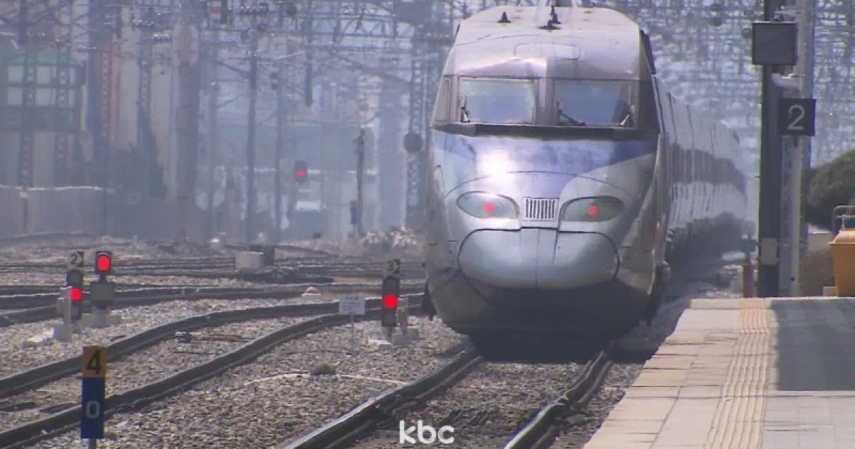 '내부 전기 공급 이상' 고장에 KTX 열차 줄줄이 지연