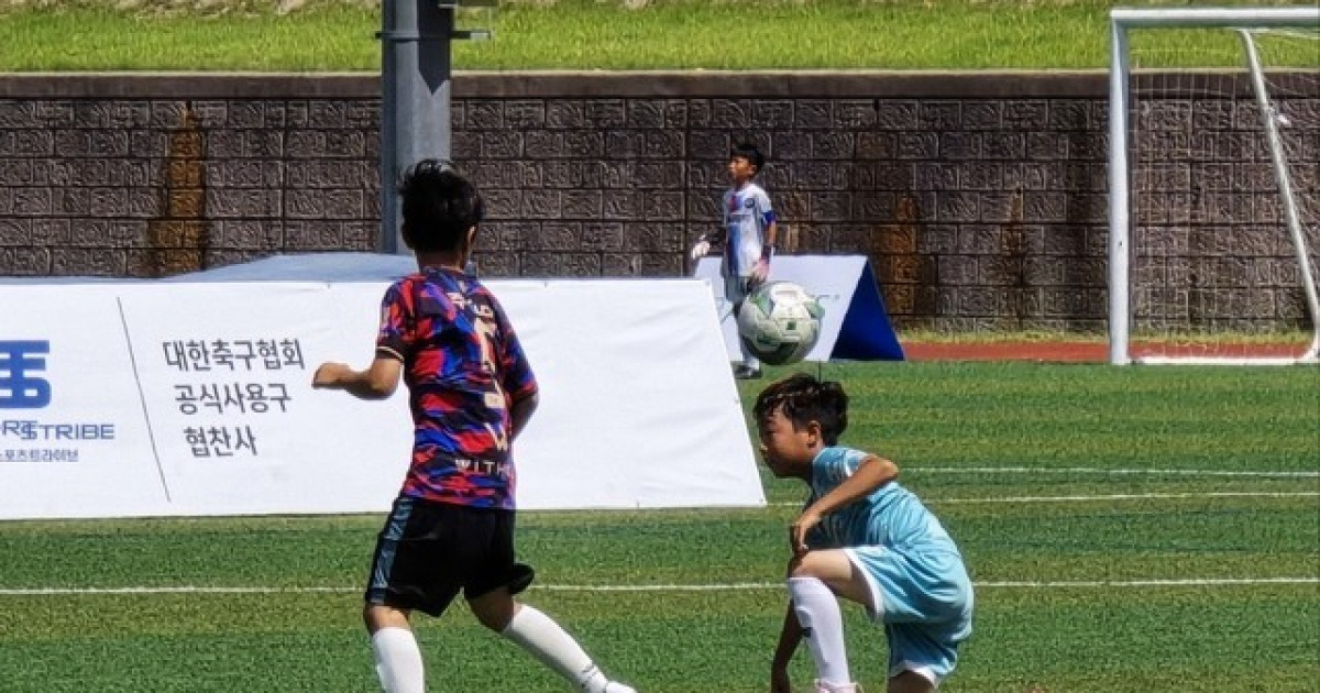 [b11 현장] 예선서 무승부였던 영천유소년FC와 헤이데이 FC, 영덕 풋볼 페스타 4학년부 정상 다툼