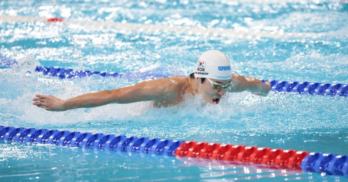 [2024파리] 수영 김민섭, 200m 접영 예선서 1분56초02...전체 15위로 준결승 진출