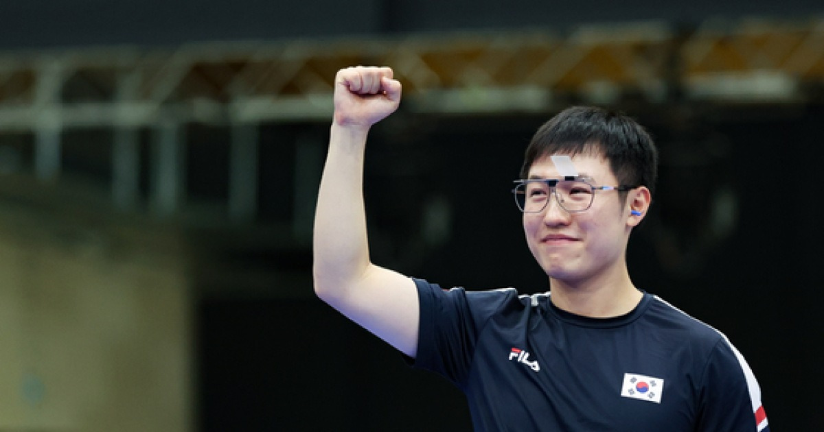 Korean shooter Cho Yeong-jae takes silver in 25m rapid fire pistol