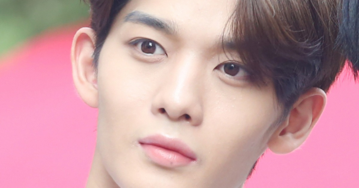 배진영, C9엔터와 계약 종료·팀 탈퇴···"CIX 4인 체재 활동"