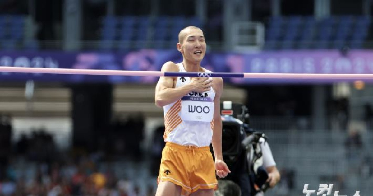 우상혁 2m27 2차 시기 성공 결선 진출