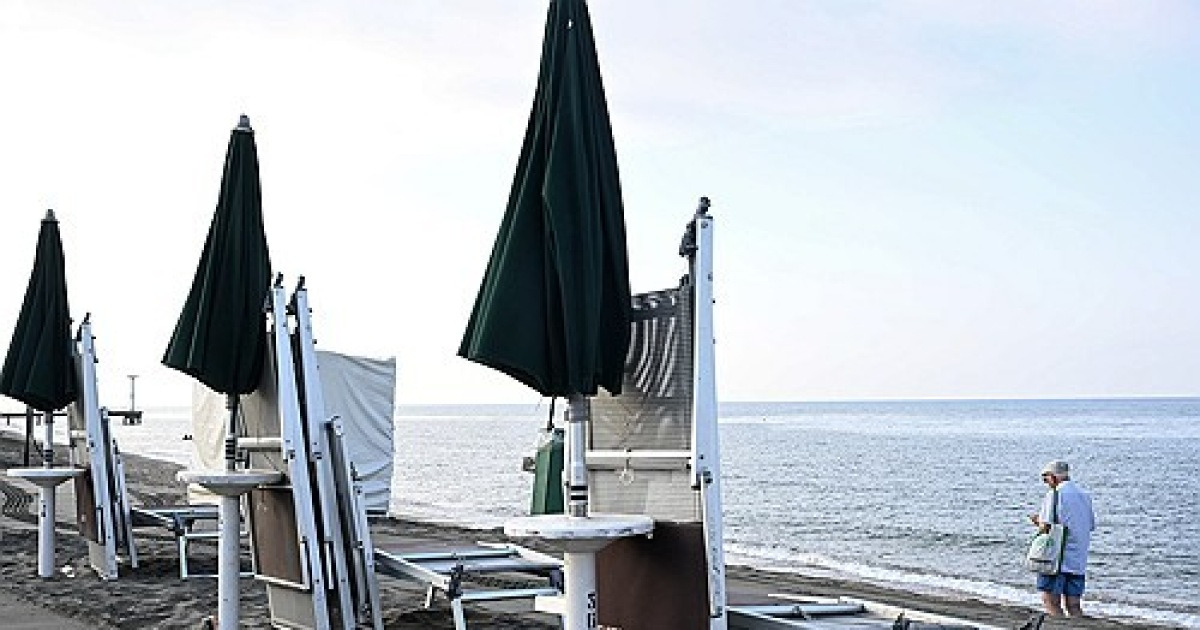 ITALY BEACH STRIKE