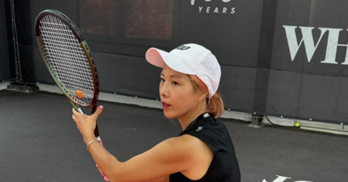 '11kg 감량' 신봉선, 테니스 스커트로 건강美 뽐내 [★SHOT!]