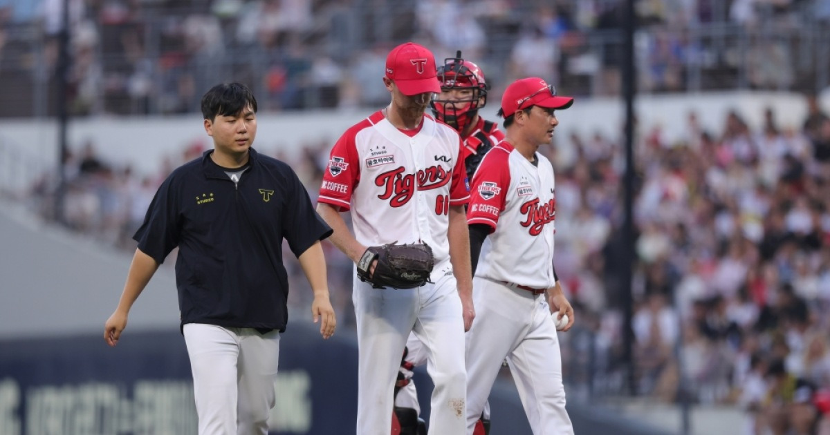 '4이닝도 못 채웠다' KBO 데뷔전서 고개 떨군 'ML 36승 투수'…반전 계기 마련할까 [광주 현장]