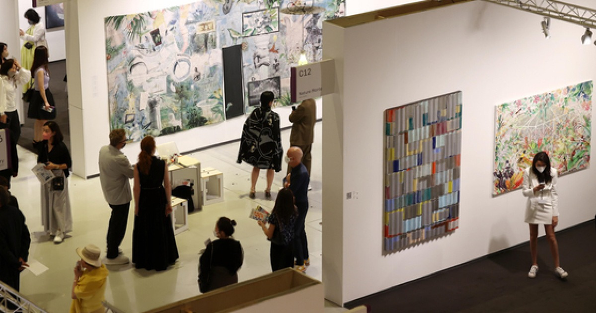 Culture Minister Yu In-chon gears up for Korea Art Festival