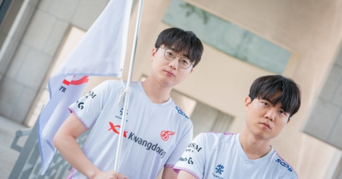 '3세트 가자!'…KDF, 매끄러운 운영으로 2세트 DRX 제압 (LCK)