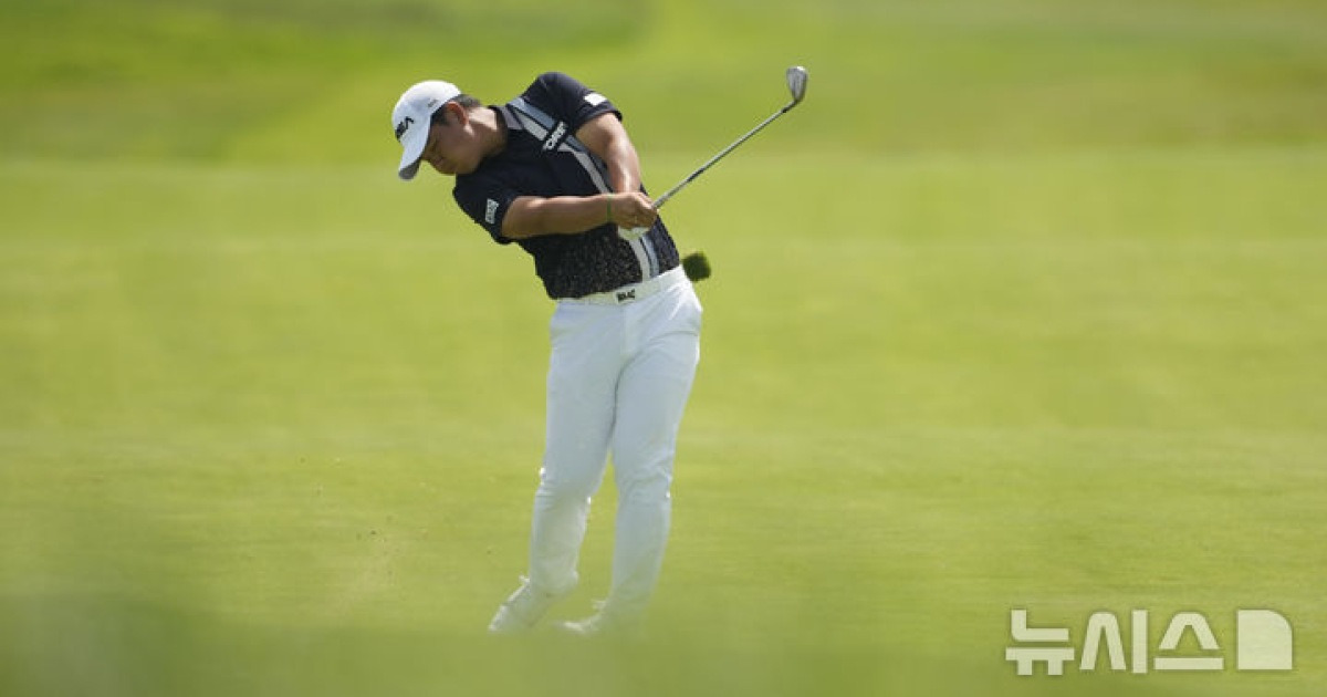김주형, PGA 투어 PO 1차전 2R 공동 13위 도약…보기 없이 버디만 6개