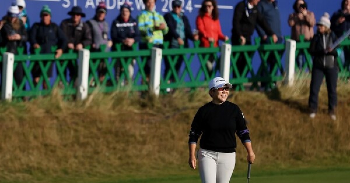 '베테랑의 반란' 신지애, AIG여자오픈 3R 단독 선두…메이저 우승에 성큼 [LPGA]