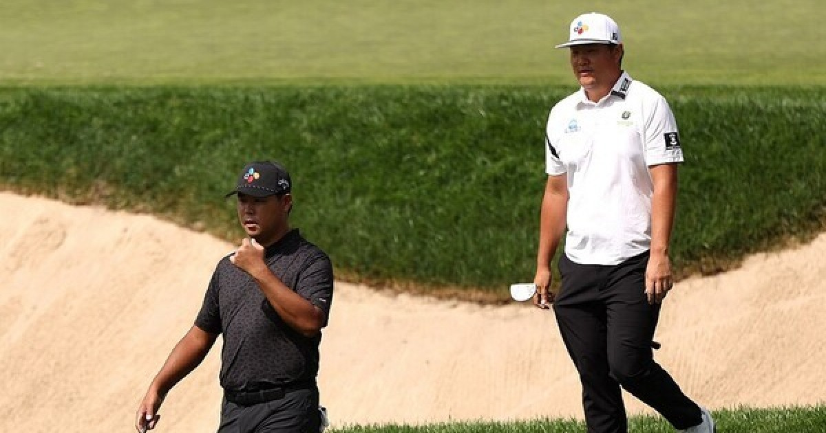 김시우, BMW 챔피언십 3R 공동 7위 '희망 살려'…동반한 임성재는 9위 [PGA]