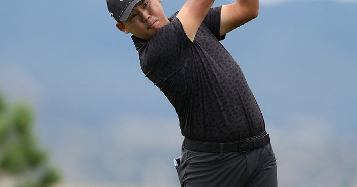 김시우 BMW 챔피언십 3R 공동 7위… 30명 나가는 시즌 최종전 투어 챔피언십까지 3계단 더